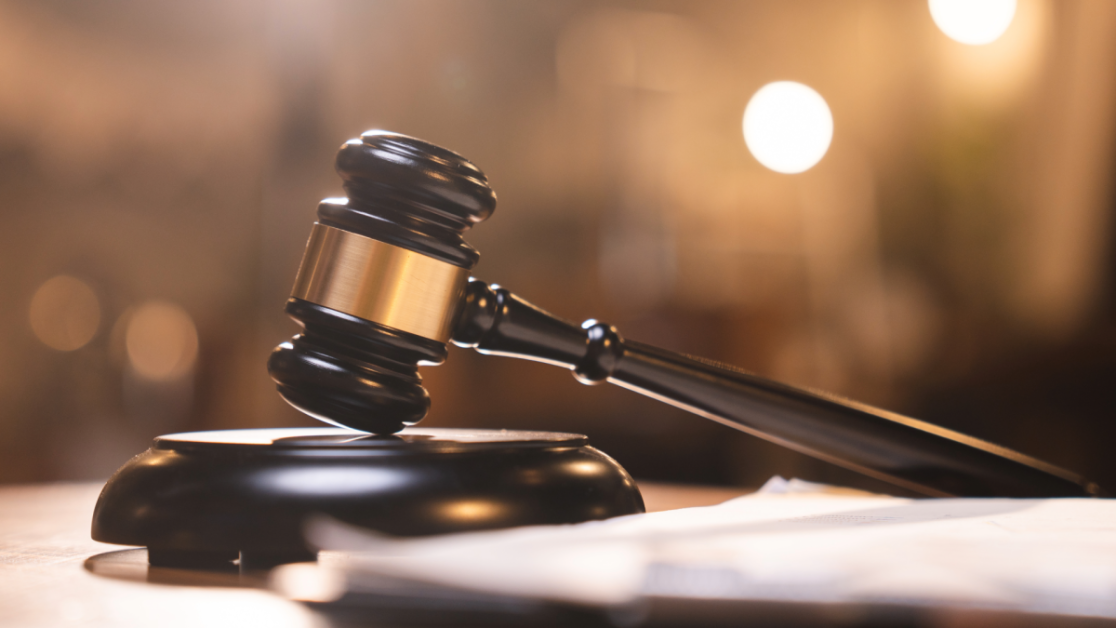 2025 Scholarship Auction — Featuring Award-Winning Auctioneer Carrie ...